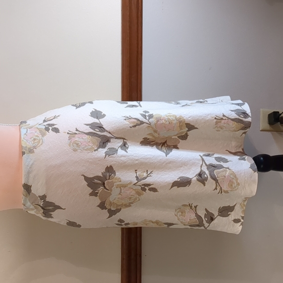 Tribeca Studio | Skirts | Tribeca Studio Cream And Floral Linen Skirt ...